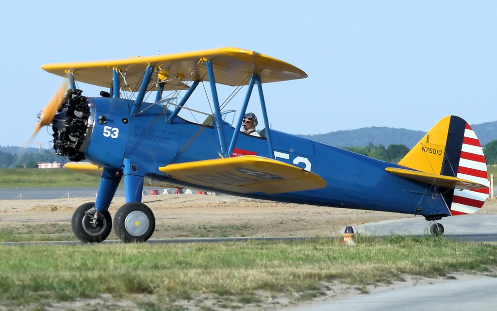 Boeing Stearman PT-17 Kaydet - Doppeldecker mit Sternmotor
