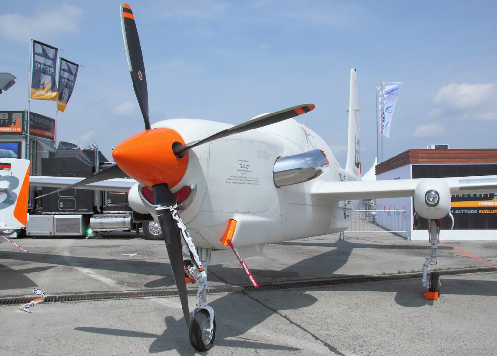 Grob G 520NG, Grob G 520T und Grob G 520 Egrett - Aufklärer