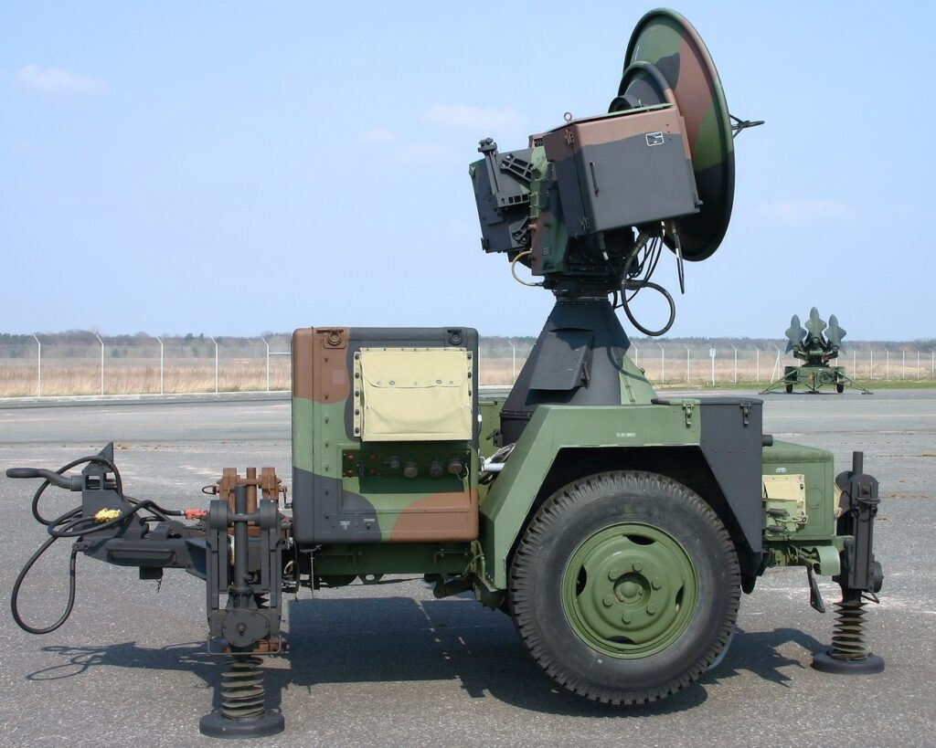 HAWK Flugabwehrraketensystem - FlaRak-System - Startgerät mit 3 ...