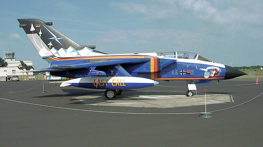 PA-200 Tornado Panavia - dt. Kampfflugzeug mit Schwenkflügel