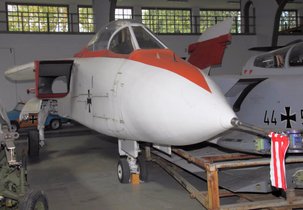 PA-200 Tornado Panavia - dt. Kampfflugzeug mit Schwenkflügel
