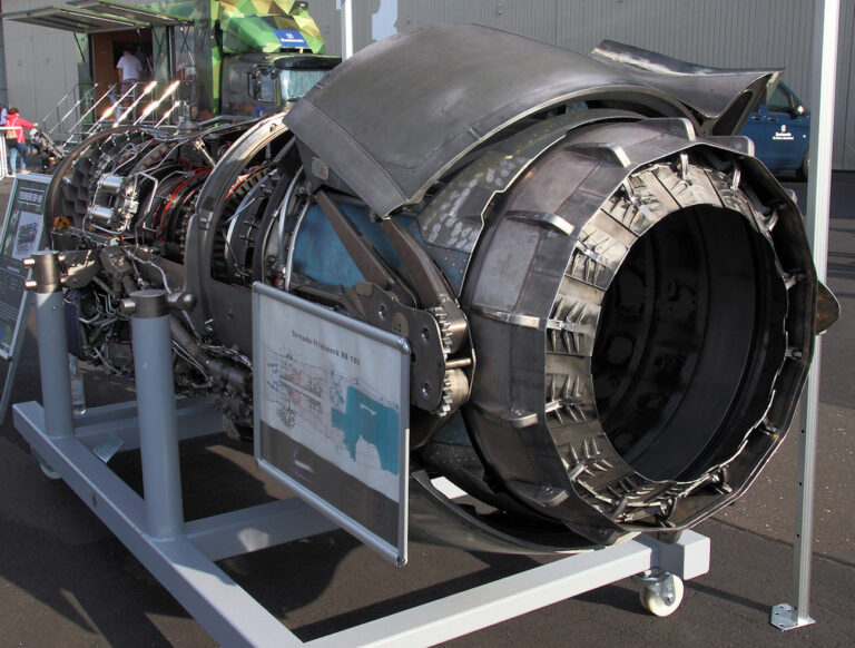 PA-200 Tornado Panavia - dt. Kampfflugzeug mit Schwenkflügel