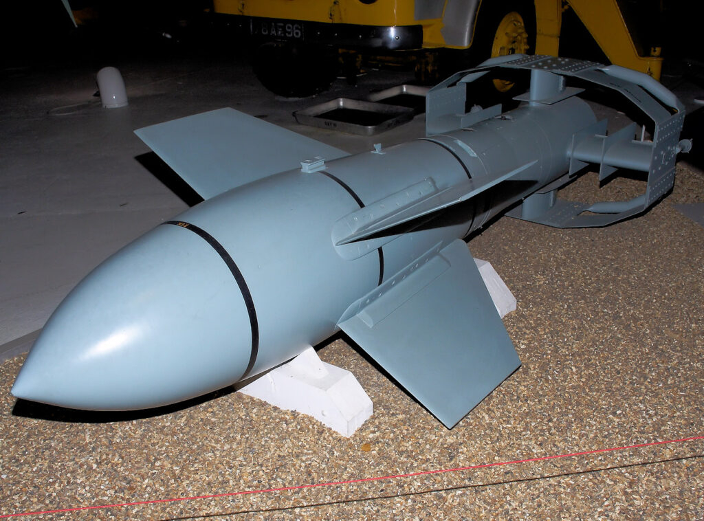 Fritz X / PC 1400 X - steuerbare panzerbrechende Bombe