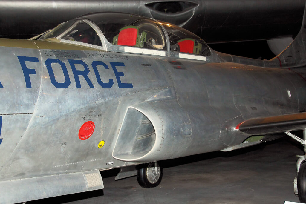 Lockheed F-94C Starfire - 24 Raketen in der Bugnase mitgeführt