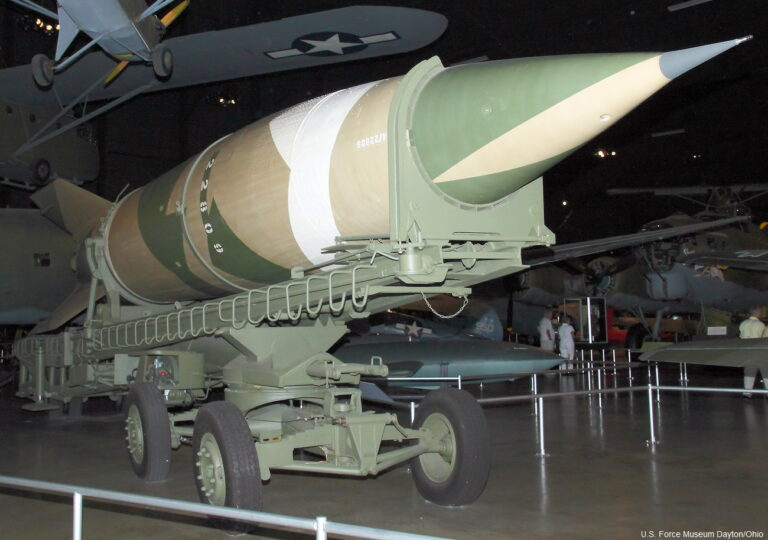 V2 Rakete - Aggregat 4 - erste Großrakete mit Flüssigkeitstriebwerk